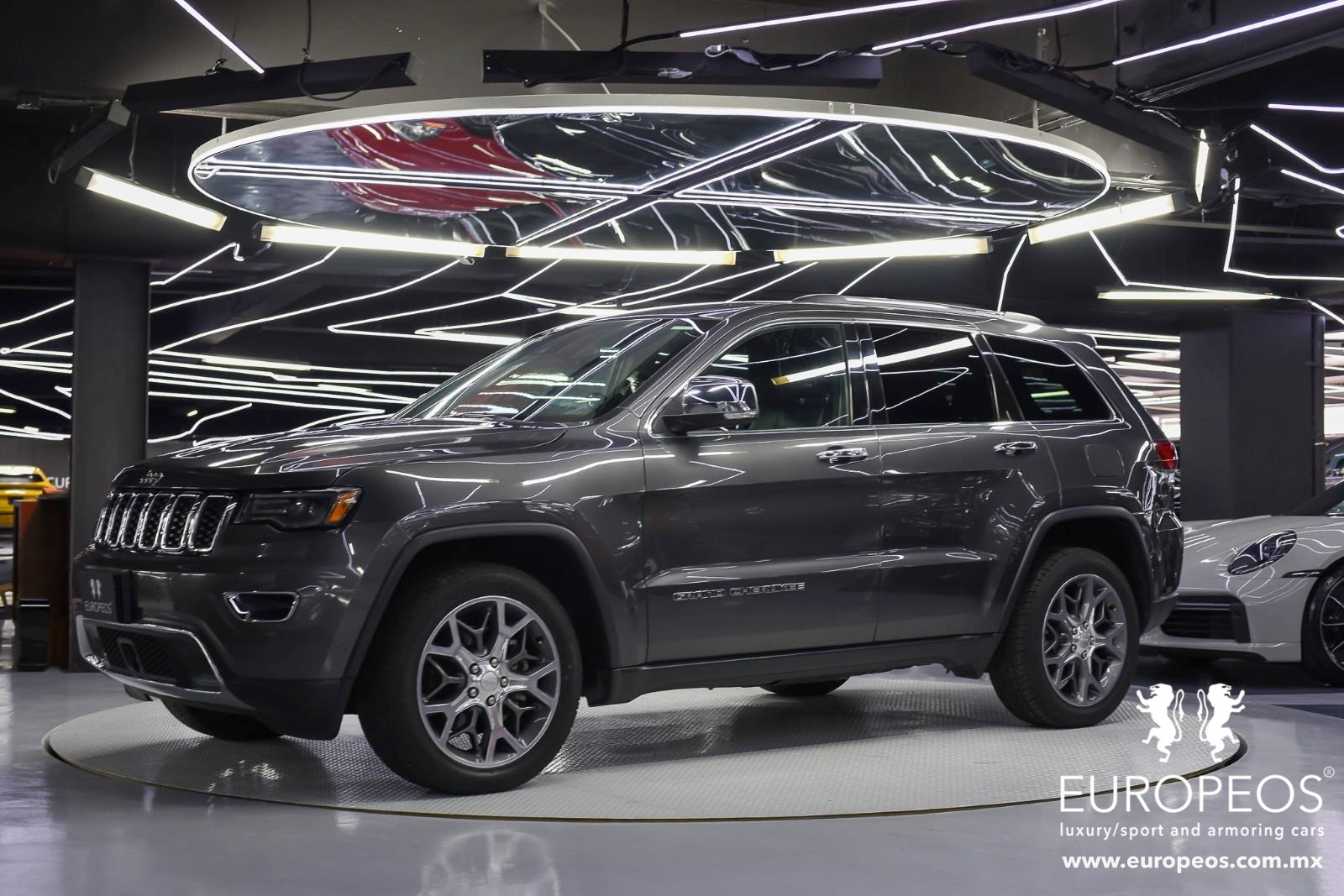 Jeep Grand Cherokee | Europeos | Luxury Sport and Armoring Cars