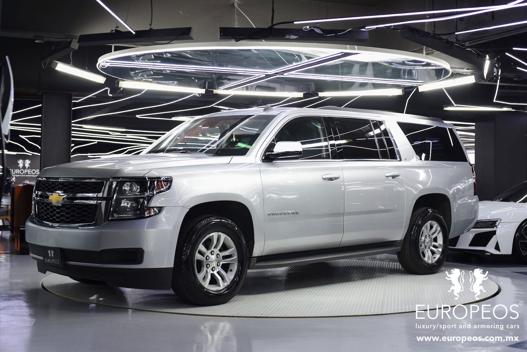 Chevrolet Suburban LT Blindada | Europeos | Luxury Sport and Armoring Cars