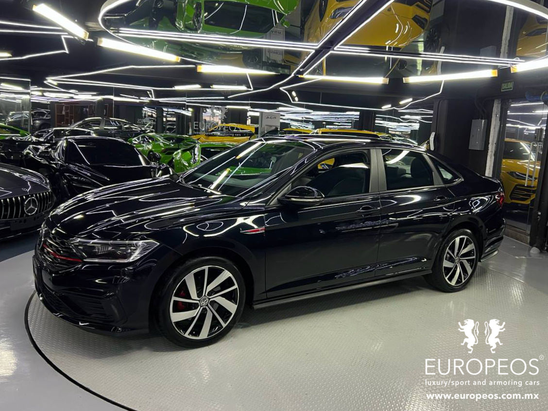 Volkswagen Jetta GLI Blindado | Europeos | Luxury Sport and Armoring Cars